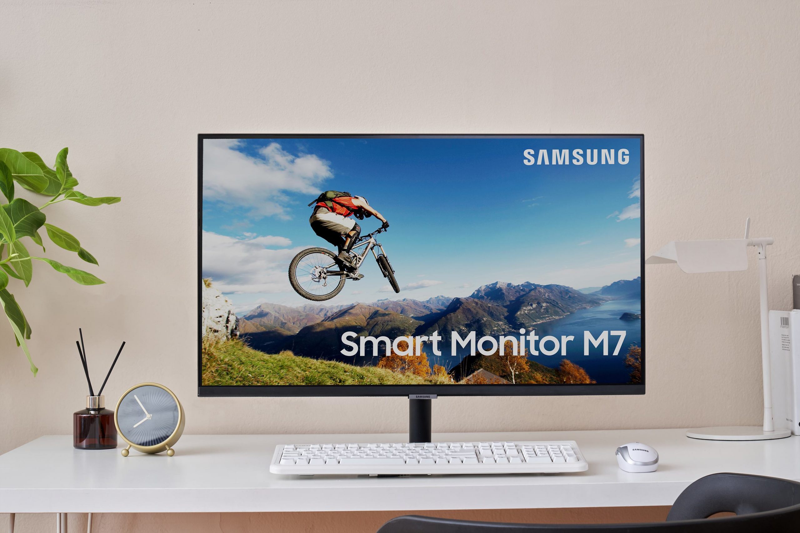 Samsung Perkenalkan Smart Monitor “Do-It-All” Pertama di Dunia ...