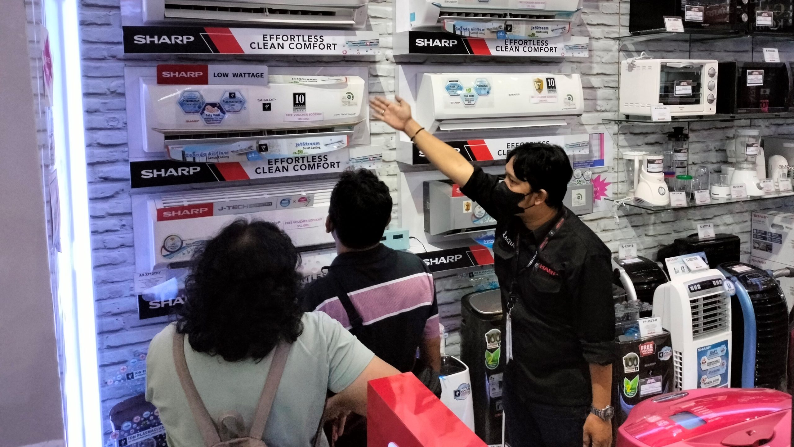 Sharp Indonesia Catatkan Performa Positif di Tahun 2022 - Trendtech ...