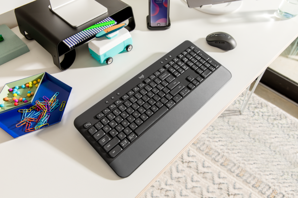 Logitech Menghadirkan Keyboard ‘Signature Series’ Terbaru - Trendtech ...