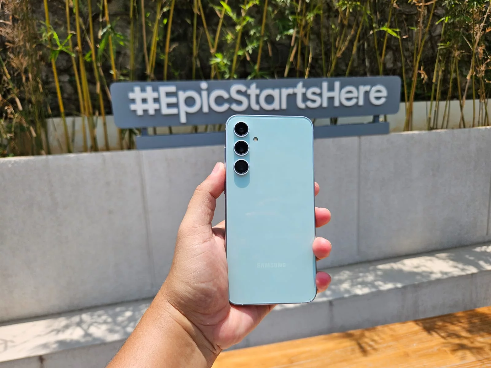 Sederet Alasan yang Bikin Galaxy S23 FE Jadi Smartphone Budget Paling ...