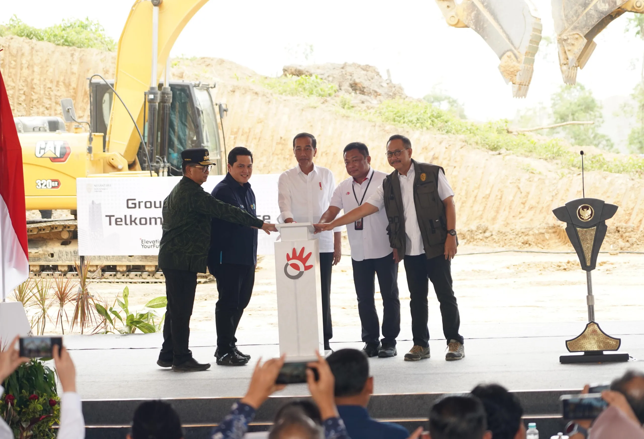 Presiden Groundbreaking Telkom Smart Office di IKN - Trendtech Indonesia