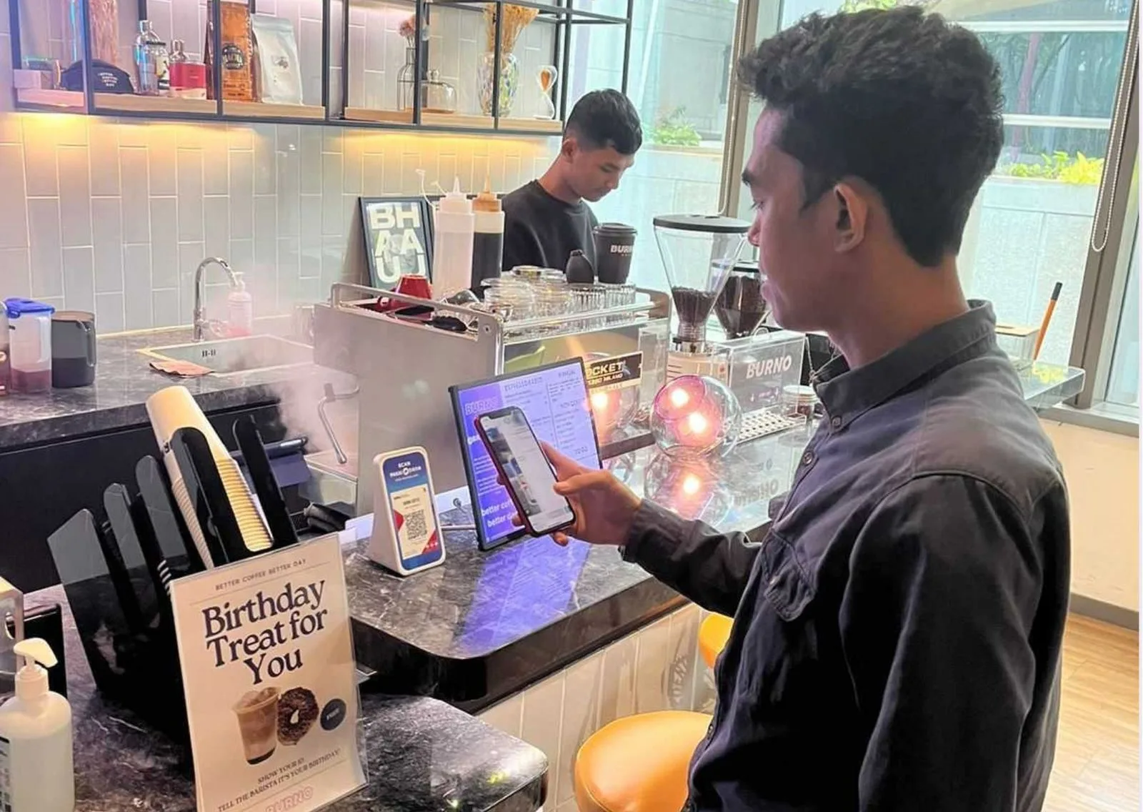 Teknologi QRIS Soundbox DANA Beraksi Lancarkan Transaksi Burno Coffee ...
