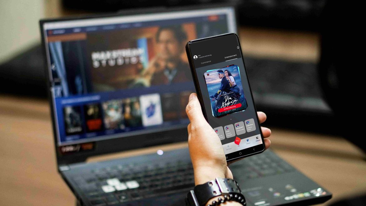 Telkomsel MAXStream Studios Bersama Unlimited Production Rilis ‘Dia ...