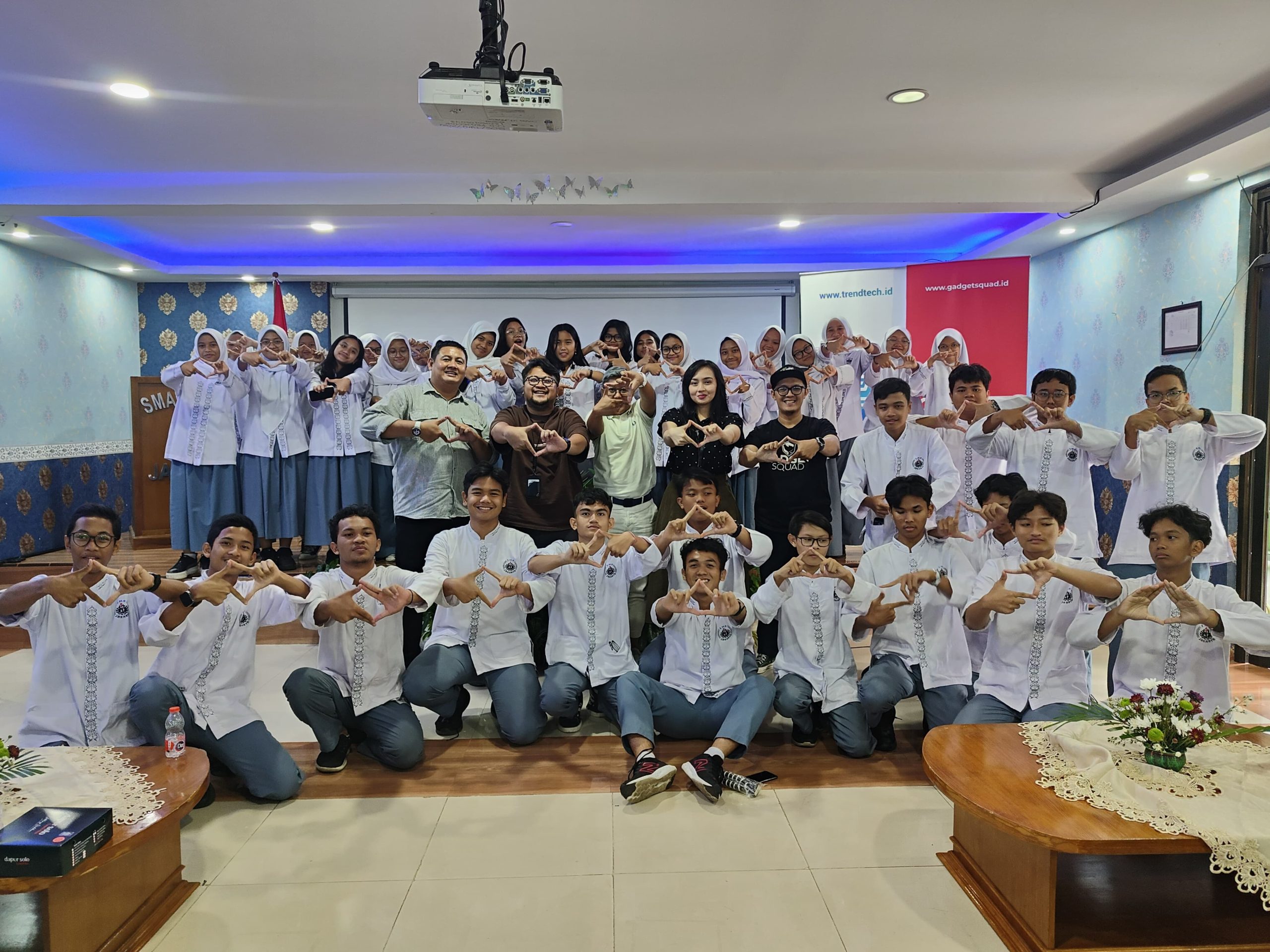 Edukasi Teknologi Positif untuk Gen-Z di Acara "Ngobrolin Teknologi ...