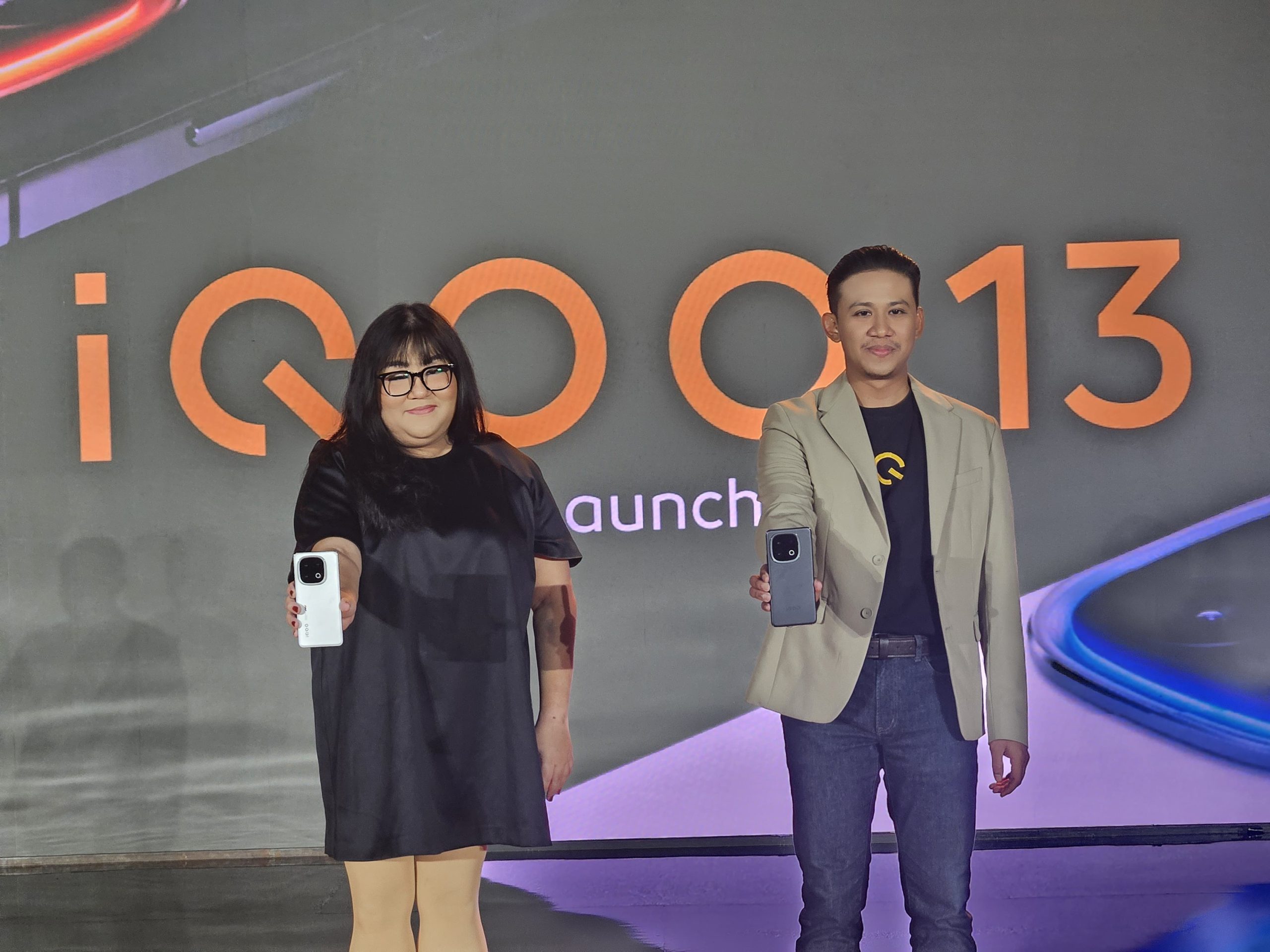 iQOO 13 Resmi Diluncurkan, Hadir dengan Chipset Snapdragon 8 Elite dan Supercomputing Chip Q2 ...